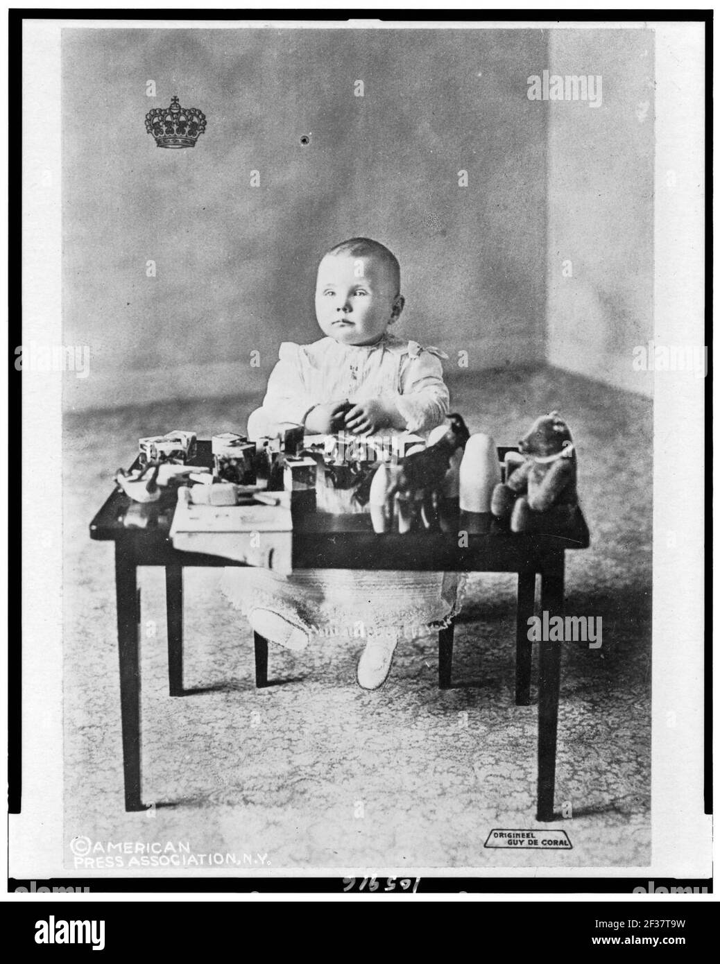 Princess Juliana, future queen of the Netherlands, full-length portrait ...