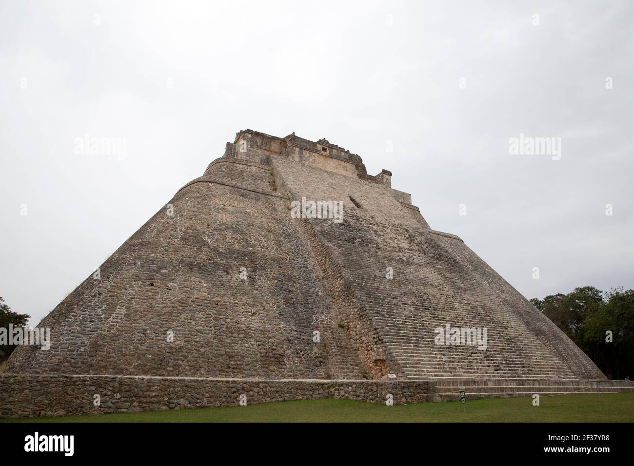 Time tallest building in world hi-res stock photography and images - Alamy