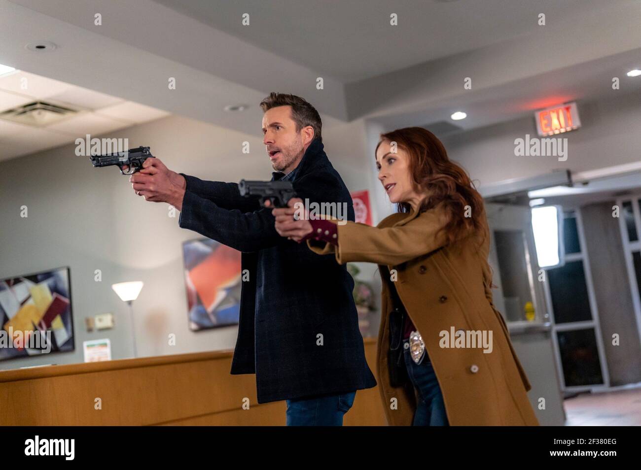 AURORA TEAGARDEN MYSTERIES: HOW TO CON A CON, from left: Peter Benson ...