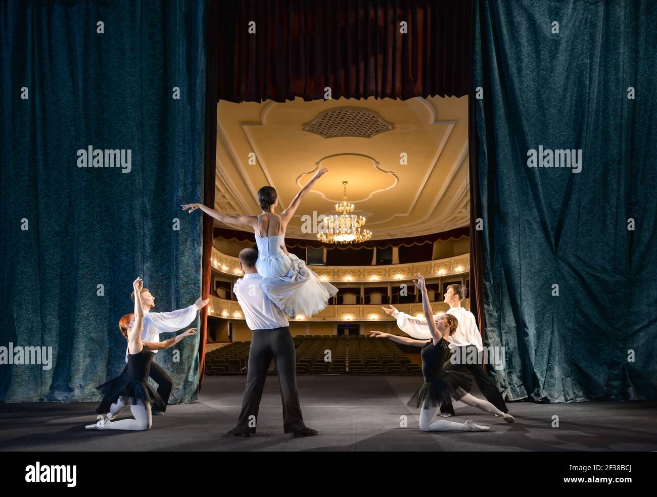 Dancers on stage in ballet theatre Stock Photo - Alamy
