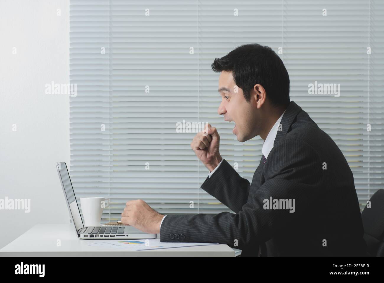 Using computer asia hi-res stock photography and images - Alamy