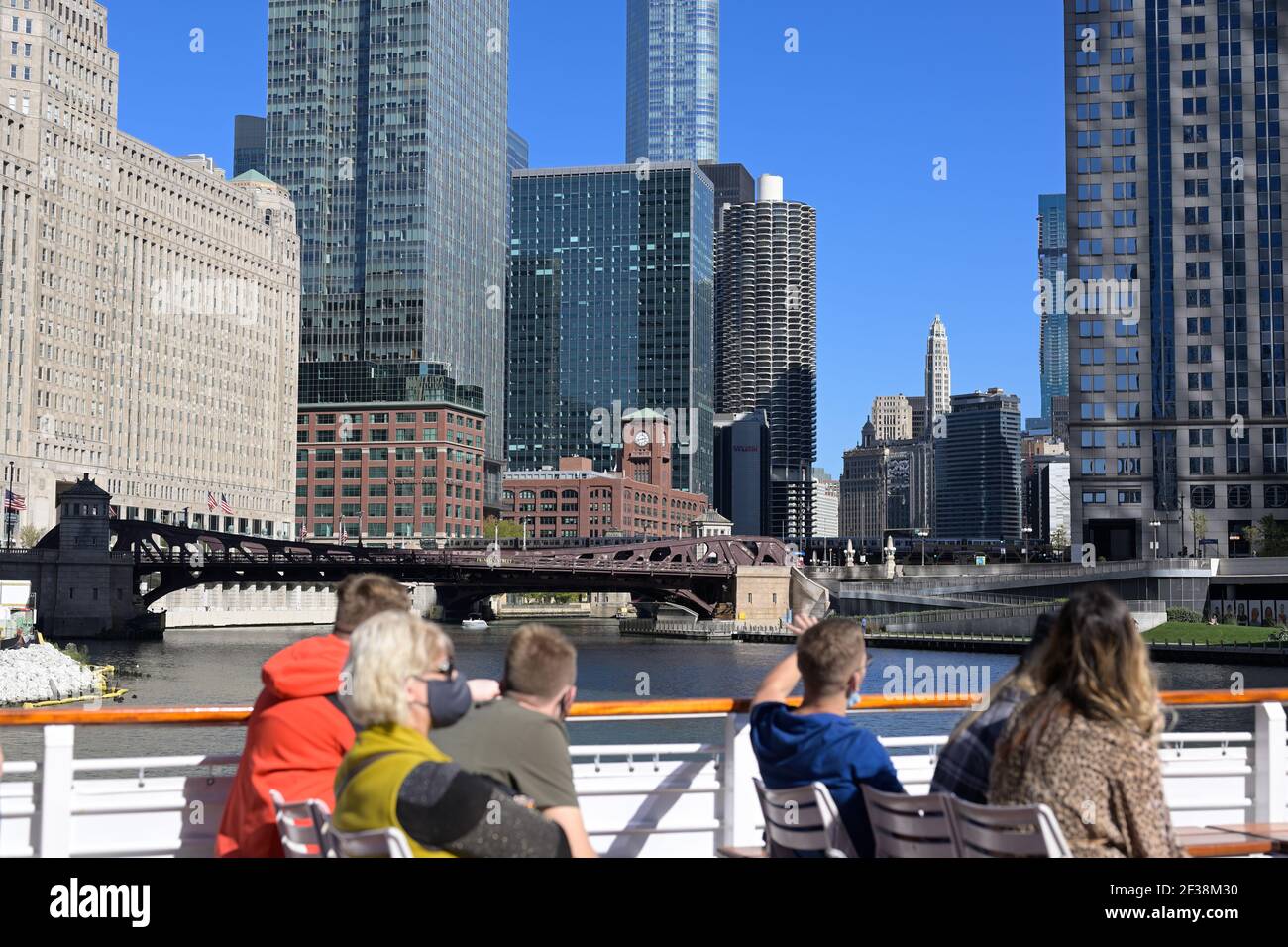 Downtown chicago main street hi-res stock photography and images - Alamy