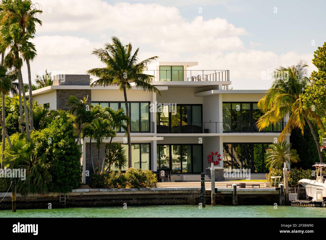 Mansion miami hi-res stock photography and images - Alamy