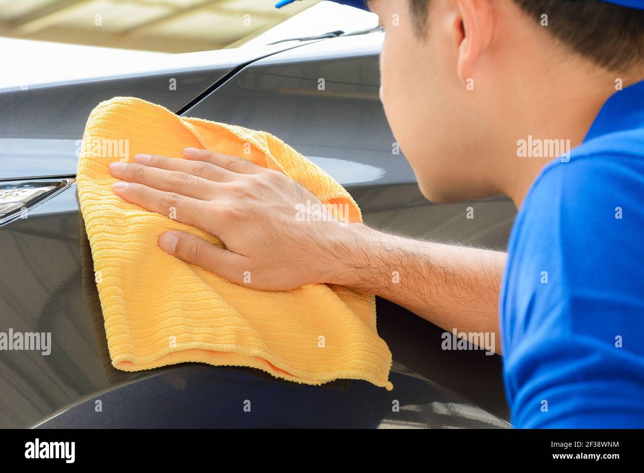 Car valeting hi-res stock photography and images - Alamy