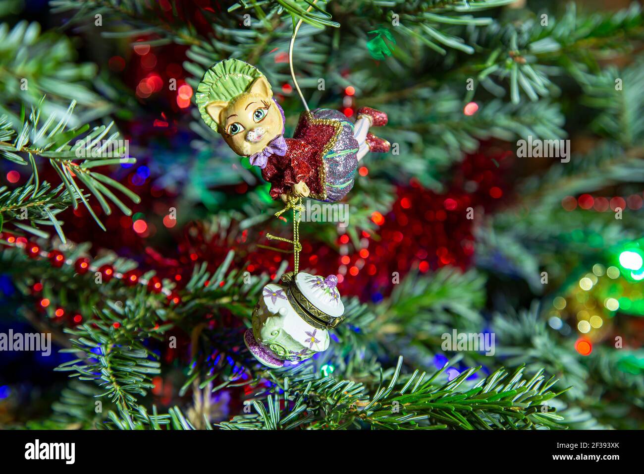 Chritmas tree toys hi-res stock photography and images - Alamy