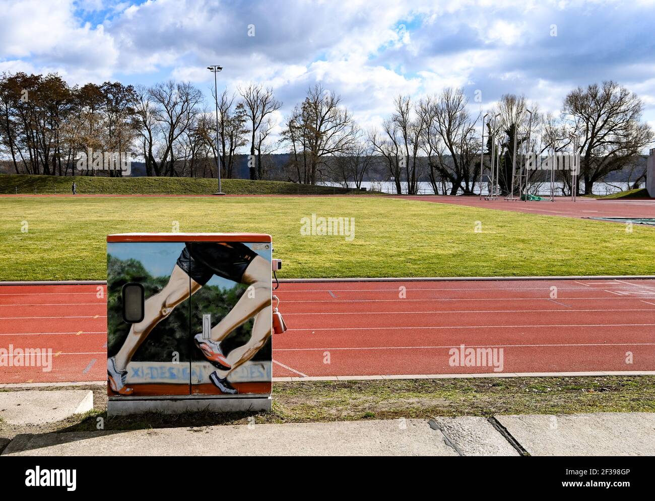 School track and field germany hi-res stock photography and images - Alamy
