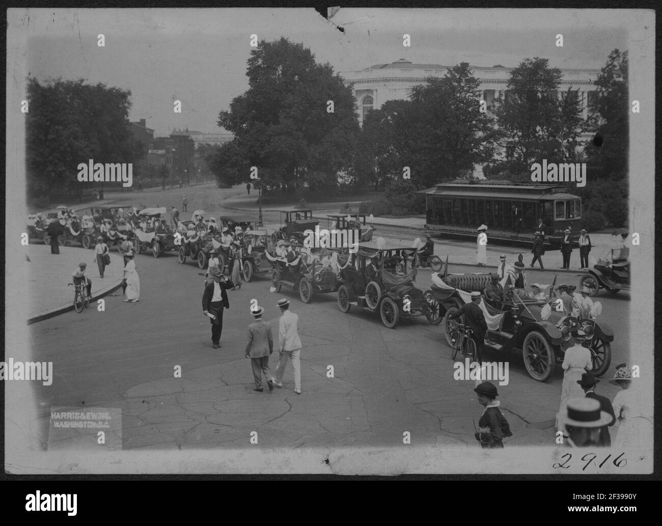 Summer 1913 hi-res stock photography and images - Alamy