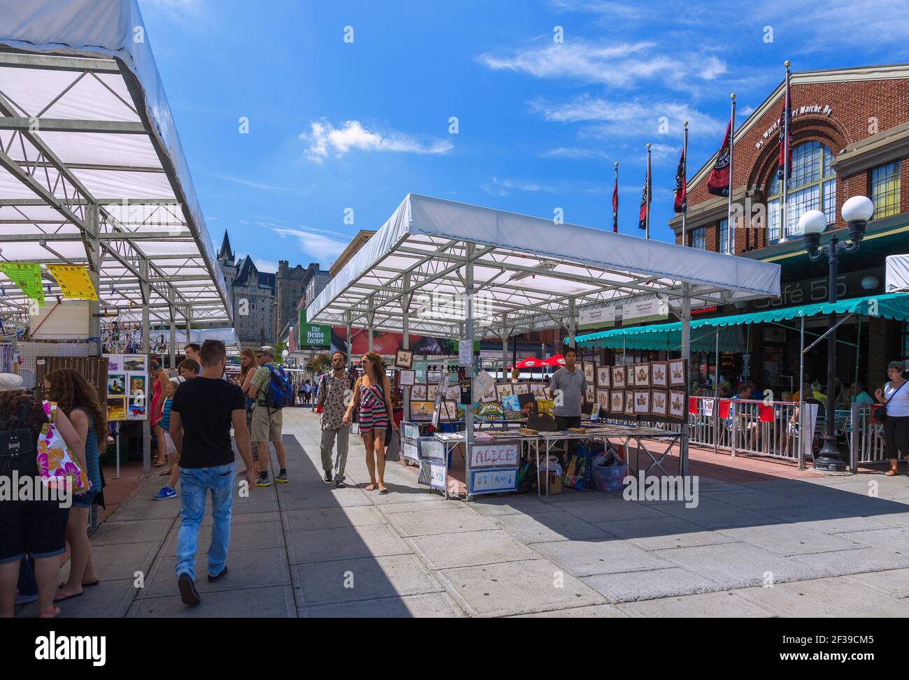 Ottawa people market hi-res stock photography and images - Alamy