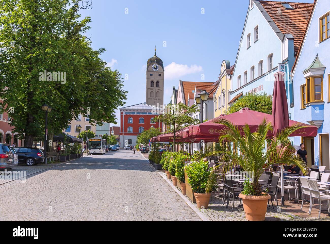 City tower hi-res stock photography and images - Alamy