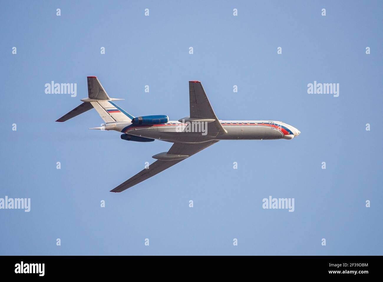 Twin-engined, narrow-body, jet airliner. Plane in a sky Stock Photo - Alamy