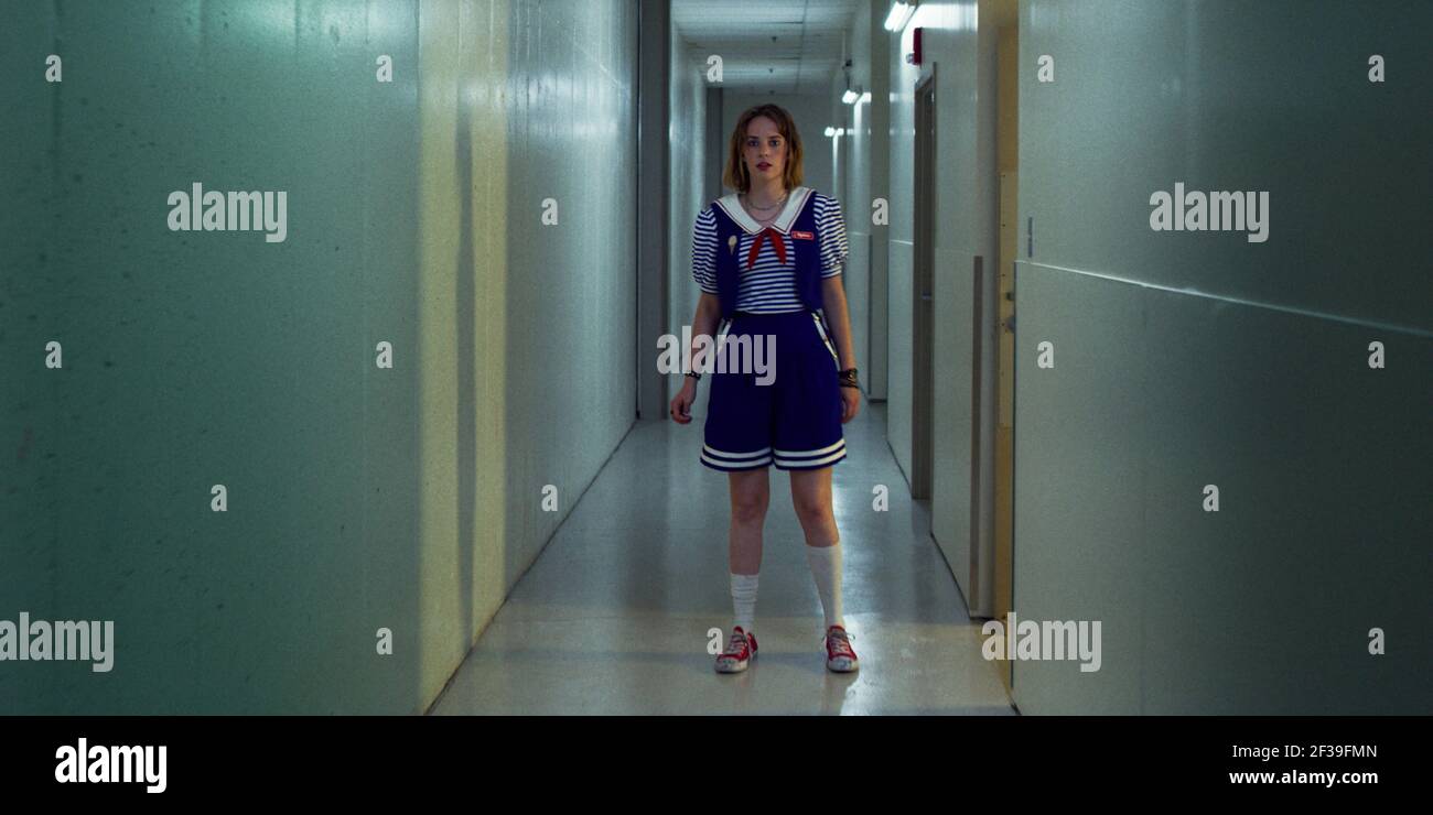 MAYA HAWKE in STRANGER THINGS (2016), directed by MATT DUFFER and ROSS ...