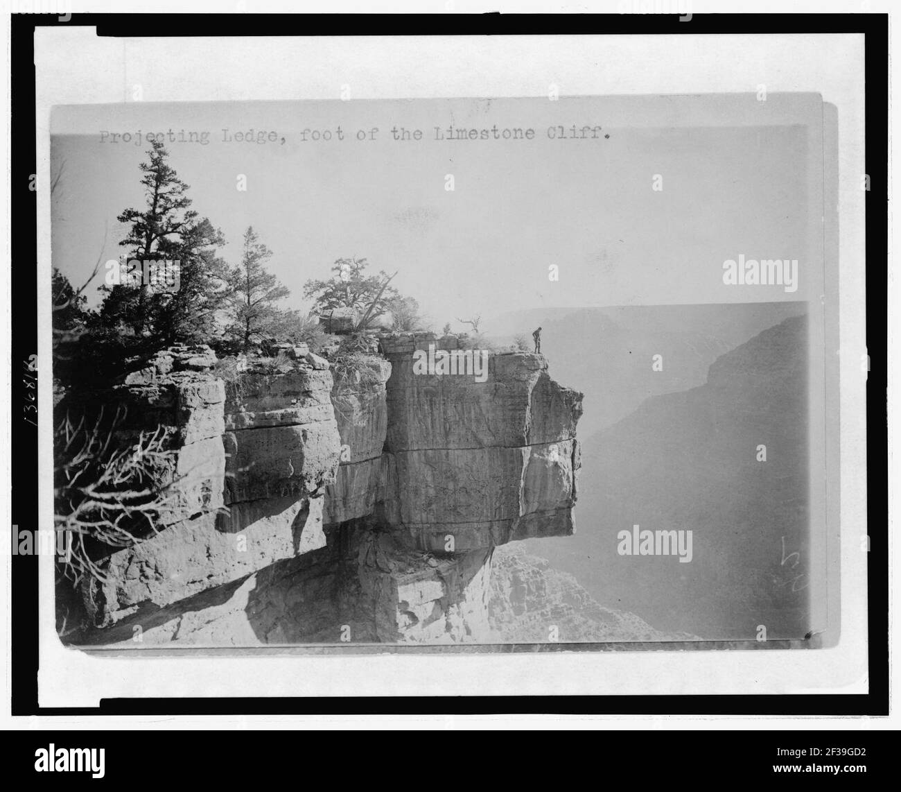 Cliff ledge Black and White Stock Photos & Images - Alamy