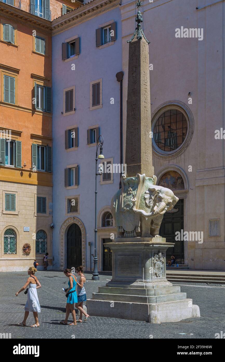 Plaza della minerva hi-res stock photography and images - Alamy