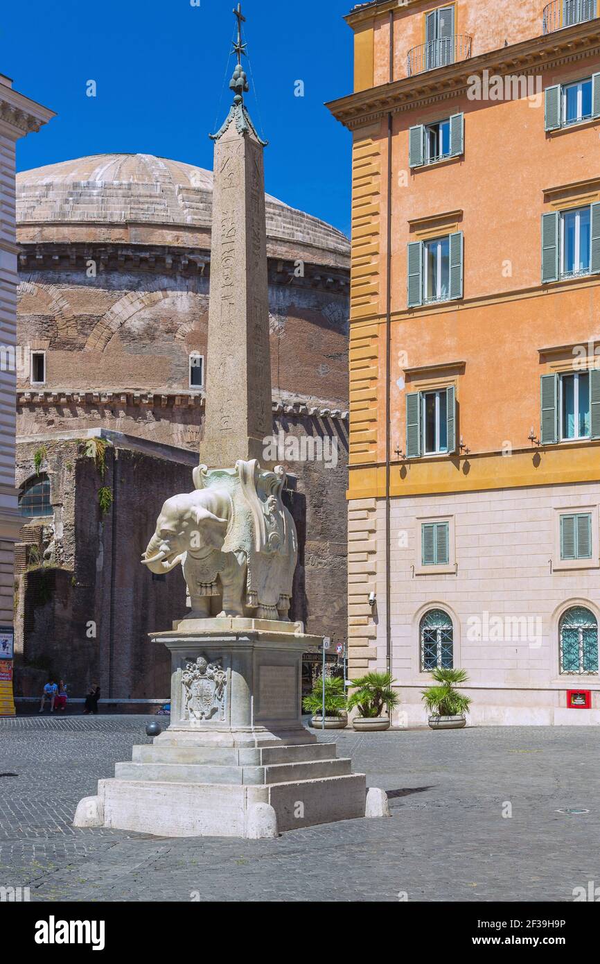 Obelisk with elephant statue by gian lorenzo bernini hi-res stock ...