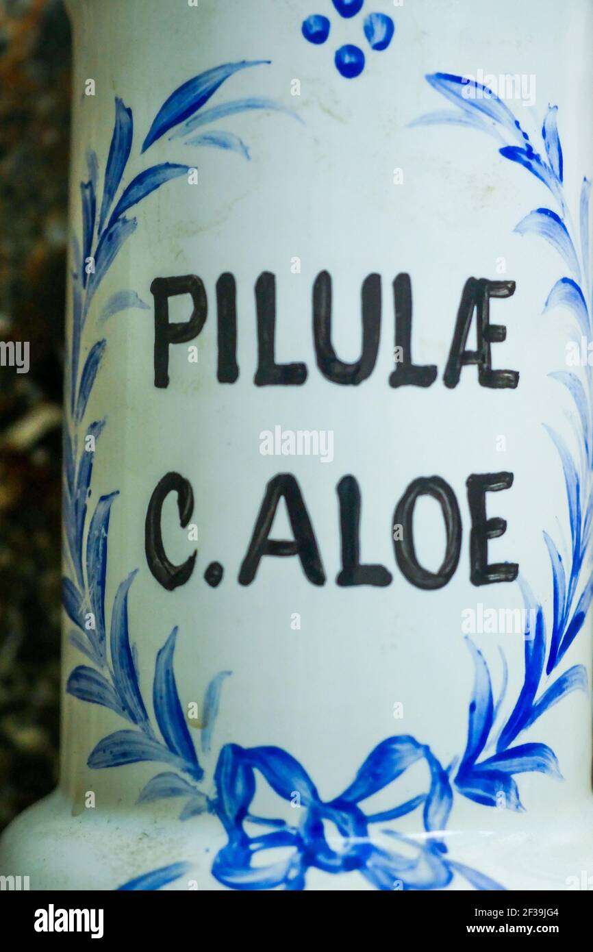 Pot pharmacie hi-res stock photography and images - Alamy