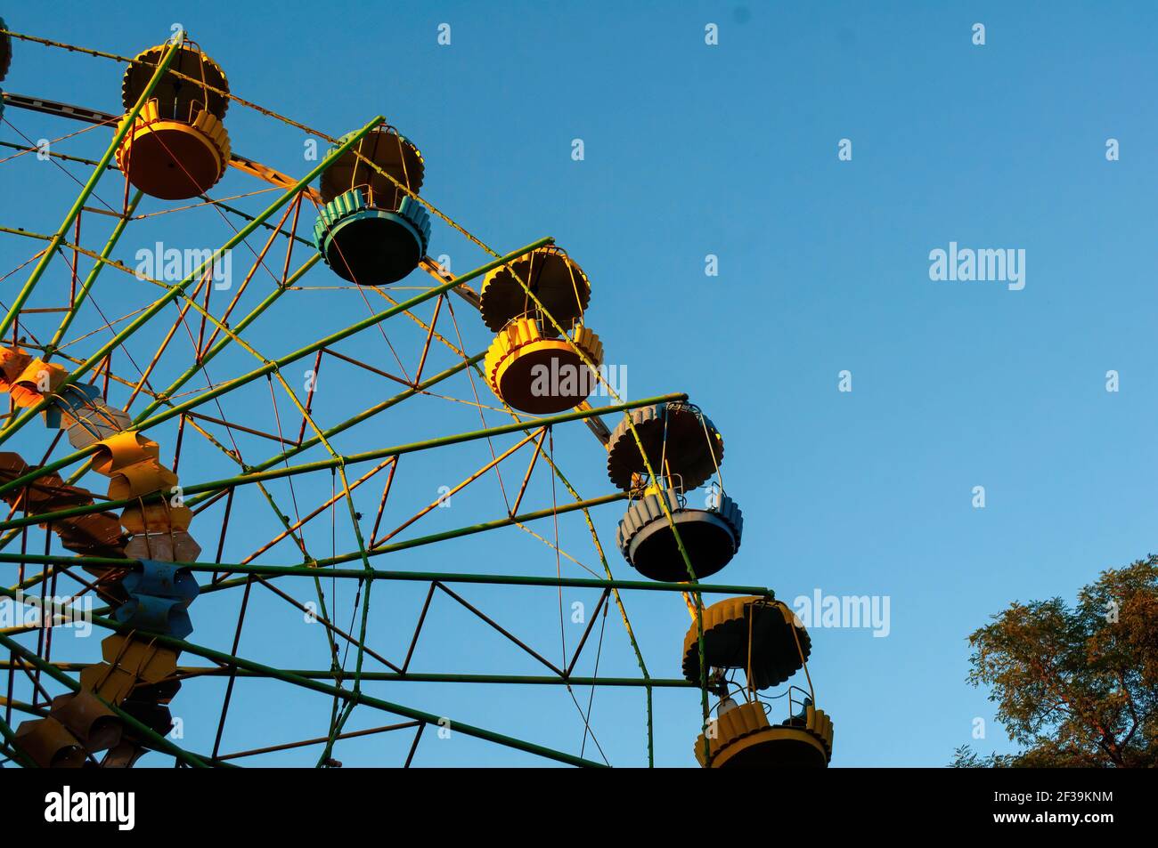 Vintage ferris wheel against hi-res stock photography and images - Alamy