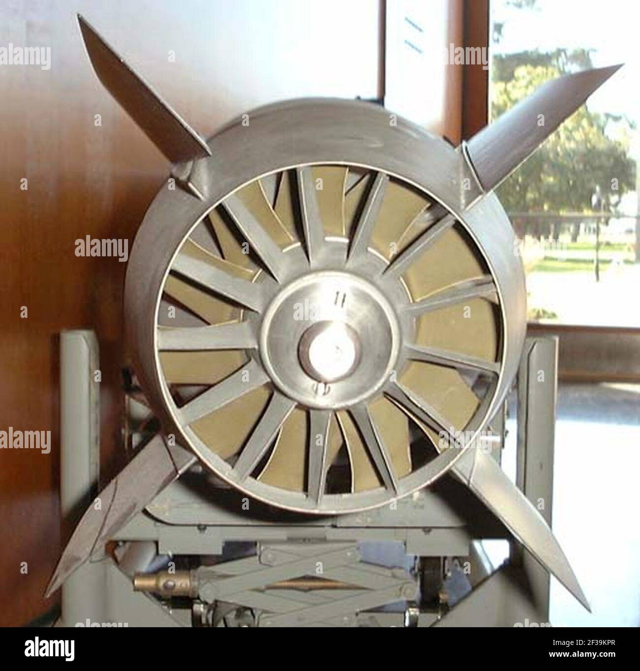 Propulsor hi-res stock photography and images - Alamy