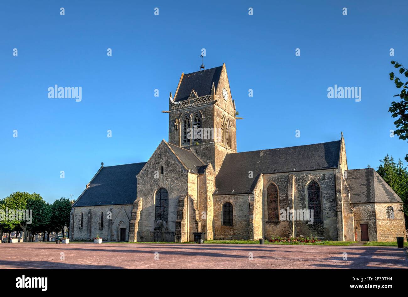 Interior of the Church of Sainte-Mere-Eglise (Normandy, north-western ...