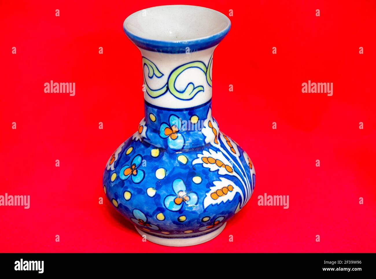 Blue Pottery is widely recognized as a traditional craft of Jaipur of ...
