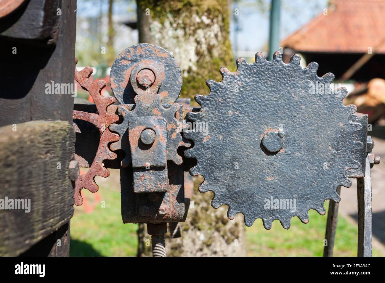 Gear train hi-res stock photography and images - Alamy