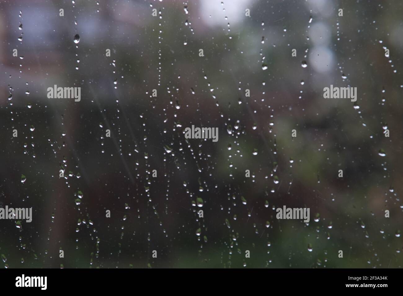 Raindrops window hi-res stock photography and images - Alamy