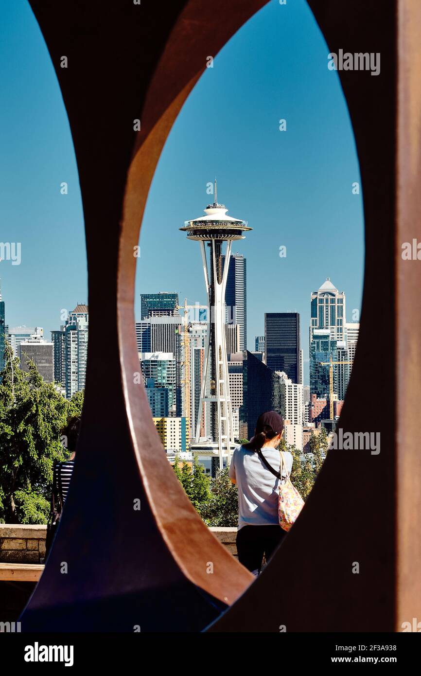 A vertical shot of the space needle building in Wahington Stock Photo ...