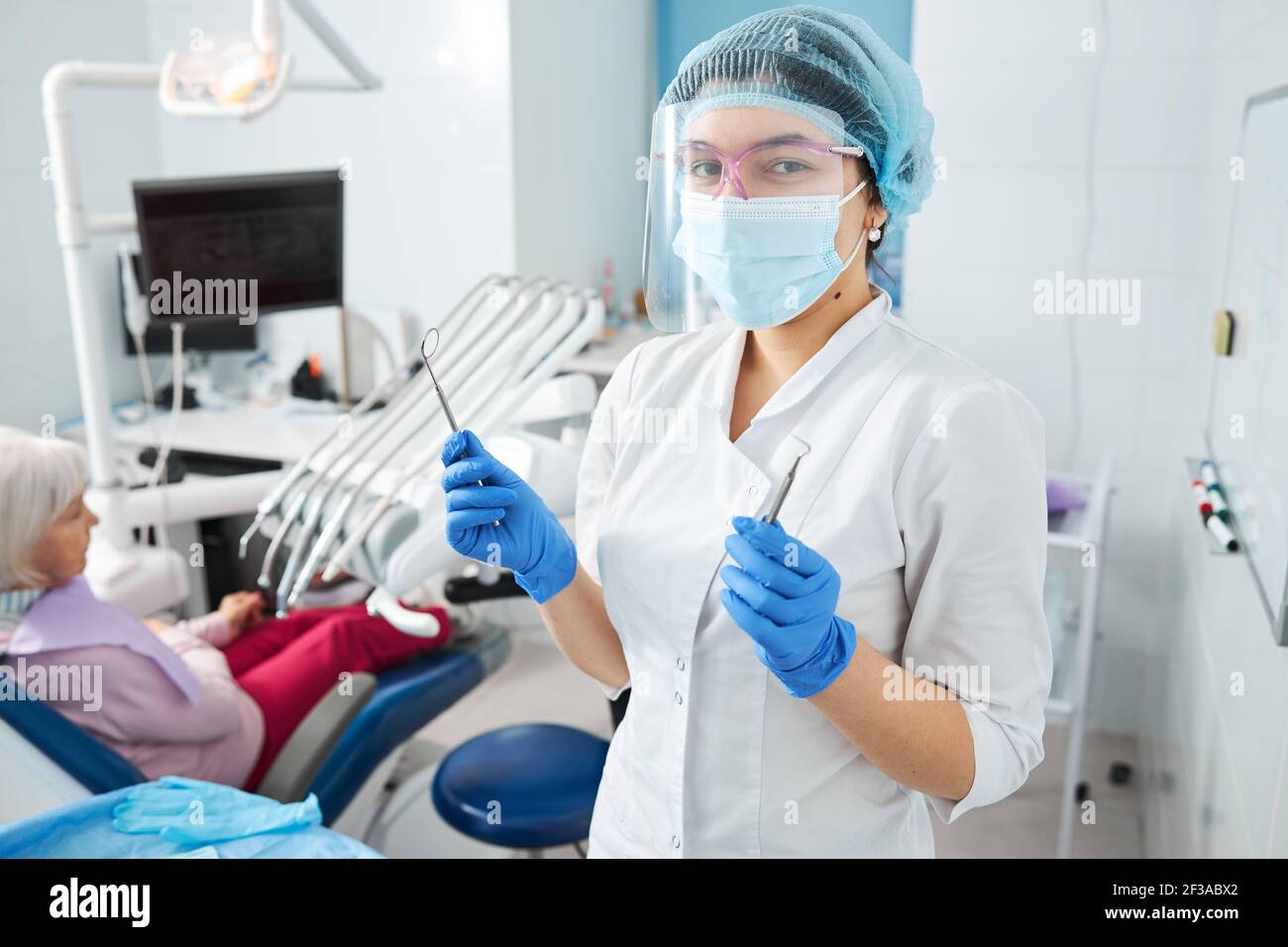Periodontal probe hi-res stock photography and images - Alamy