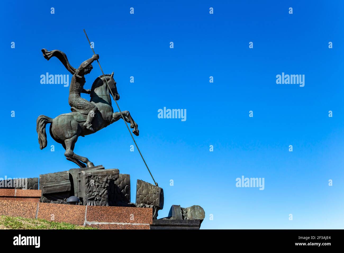 Monument to Saint George slaying a dragon on Poklonnaya hill in Victory ...