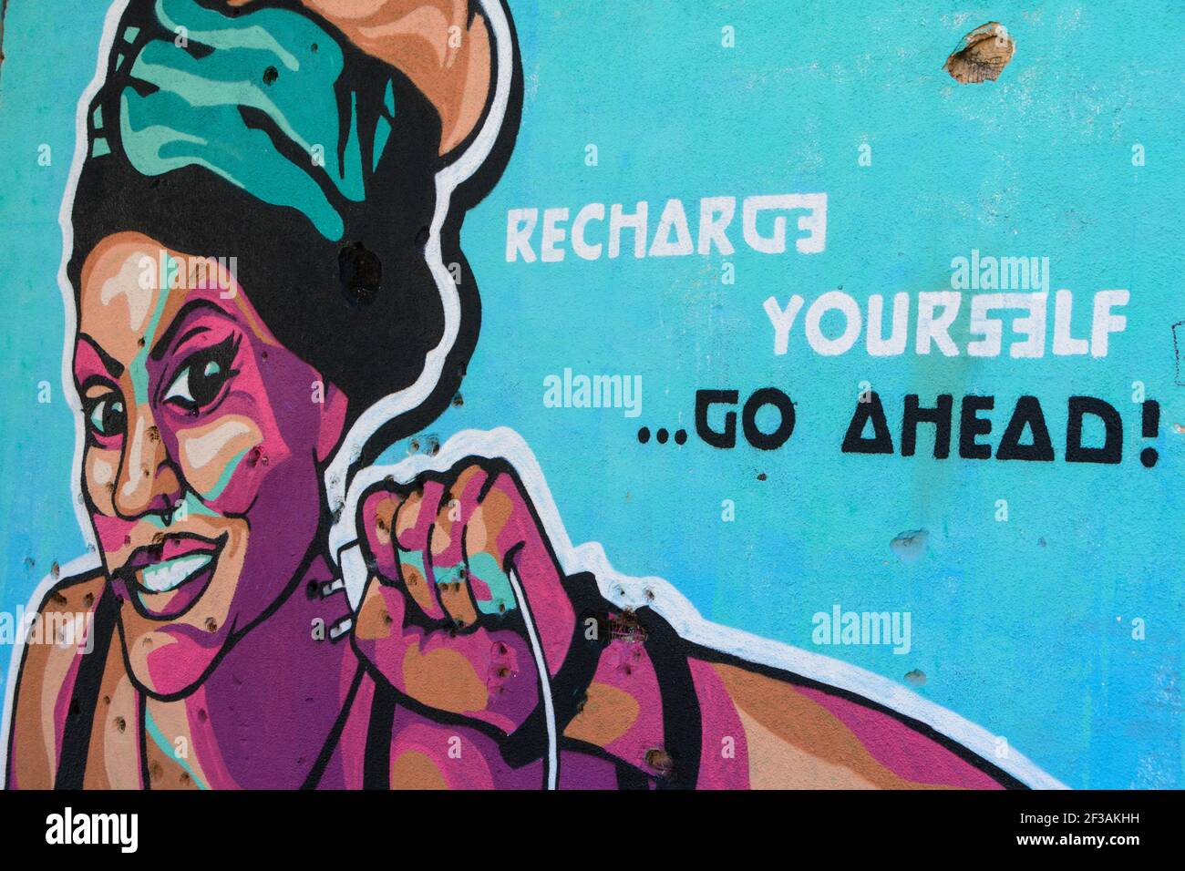 Bullet riddled building hi-res stock photography and images - Alamy