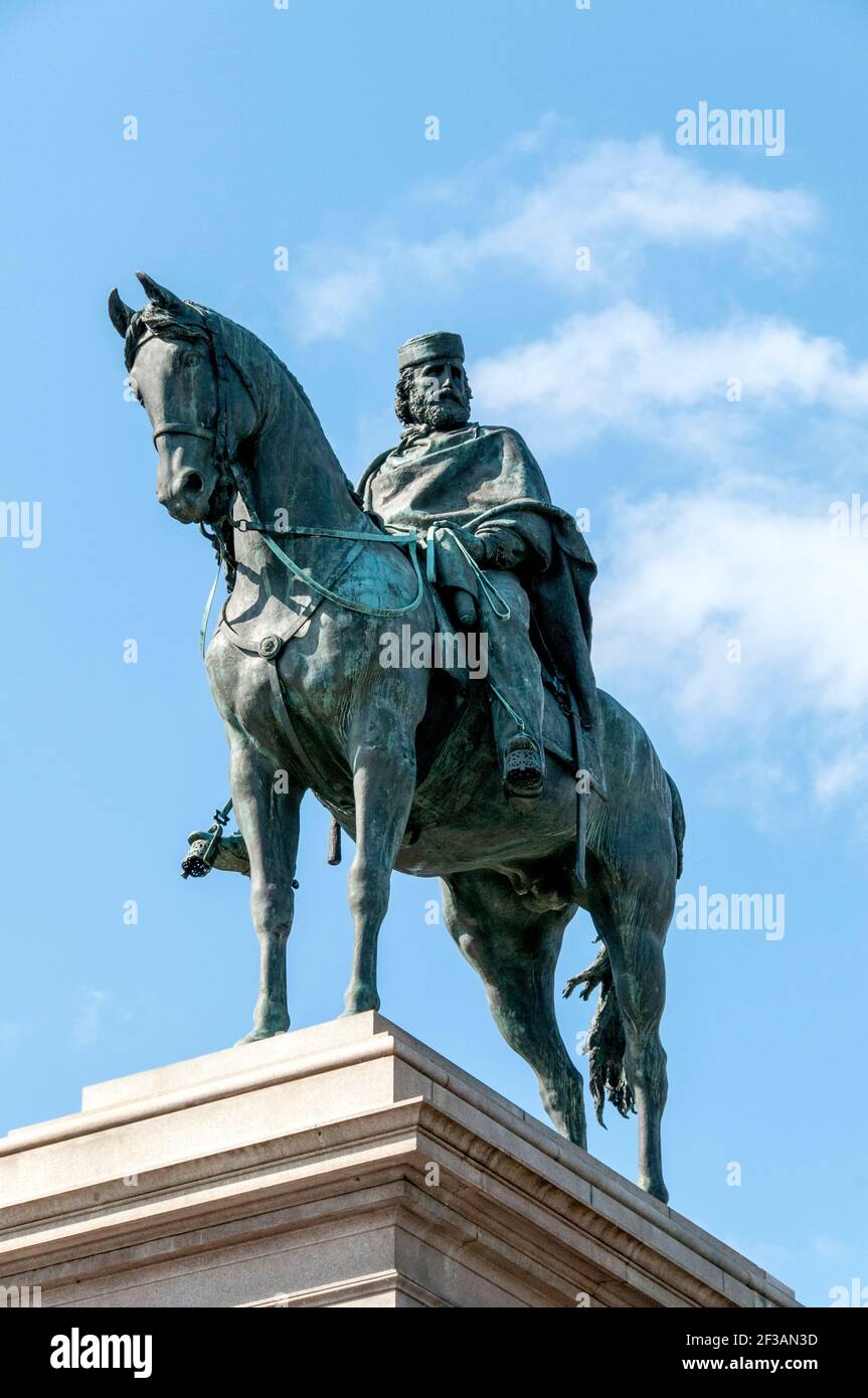 Garibaldi monument rome hi-res stock photography and images - Alamy