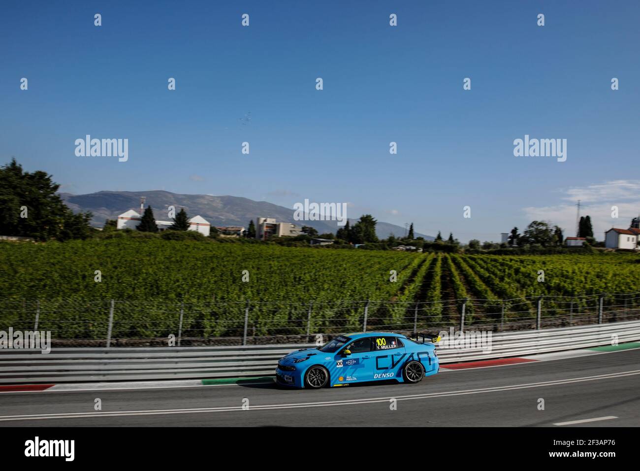 100 MULLER Yvan, (FRA), Cyan Racing Lynk & Co, Lynk & Co 03 TCR, action ...