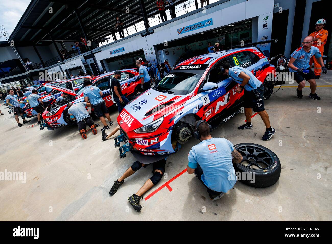 08 FARFUS Augusto, (BRA), BRC Hyundai N Lukoil Racing Team, Hyundai i30 ...