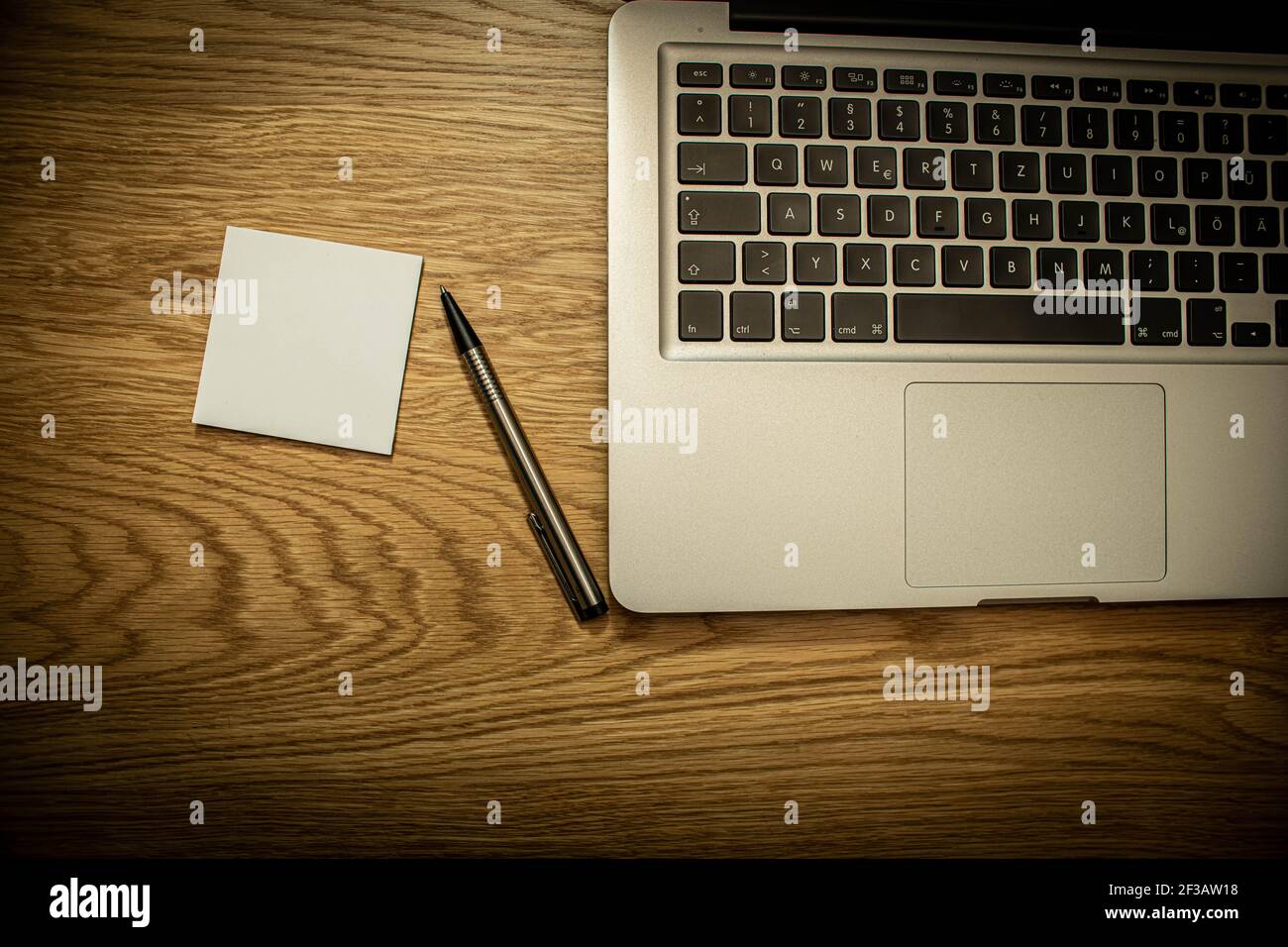 blank note in home office with man hand, pencil and computer Stock ...