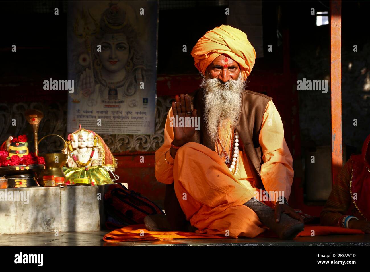 Indian holy man greeting Stock Photo - Alamy
