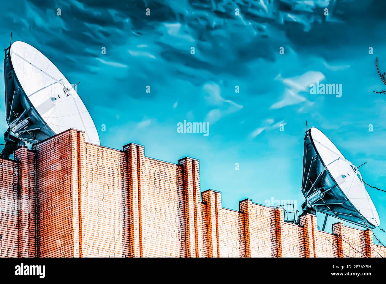 Huge satellite dish receiver radio hi-res stock photography and images ...