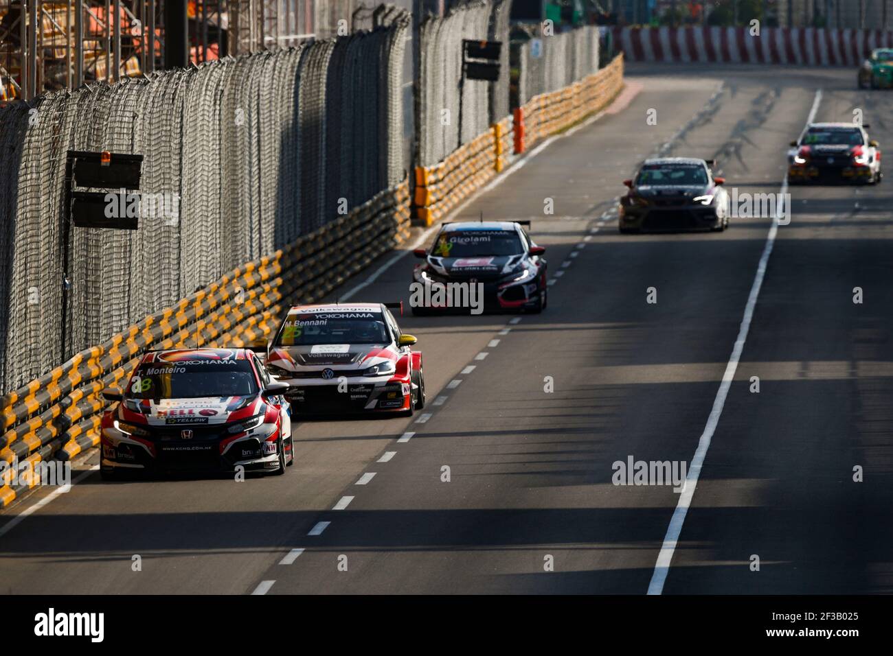 18 MONTEIRO Tiago, (POR), KCMG, Honda Civic Type R TCR, action during the 2019 FIA WTCR World ...