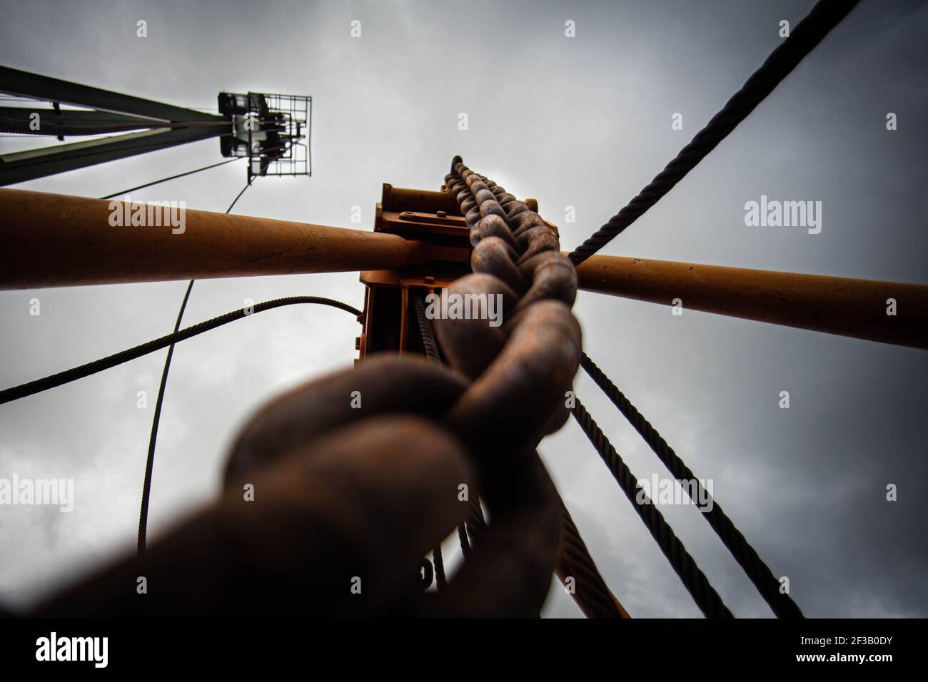 Industrial chain hi-res stock photography and images - Alamy