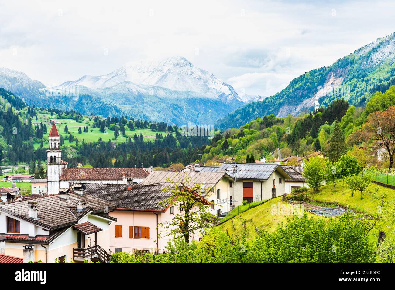 Ancient landscapes of Carnia. Between spring and winter in Sutrio ...
