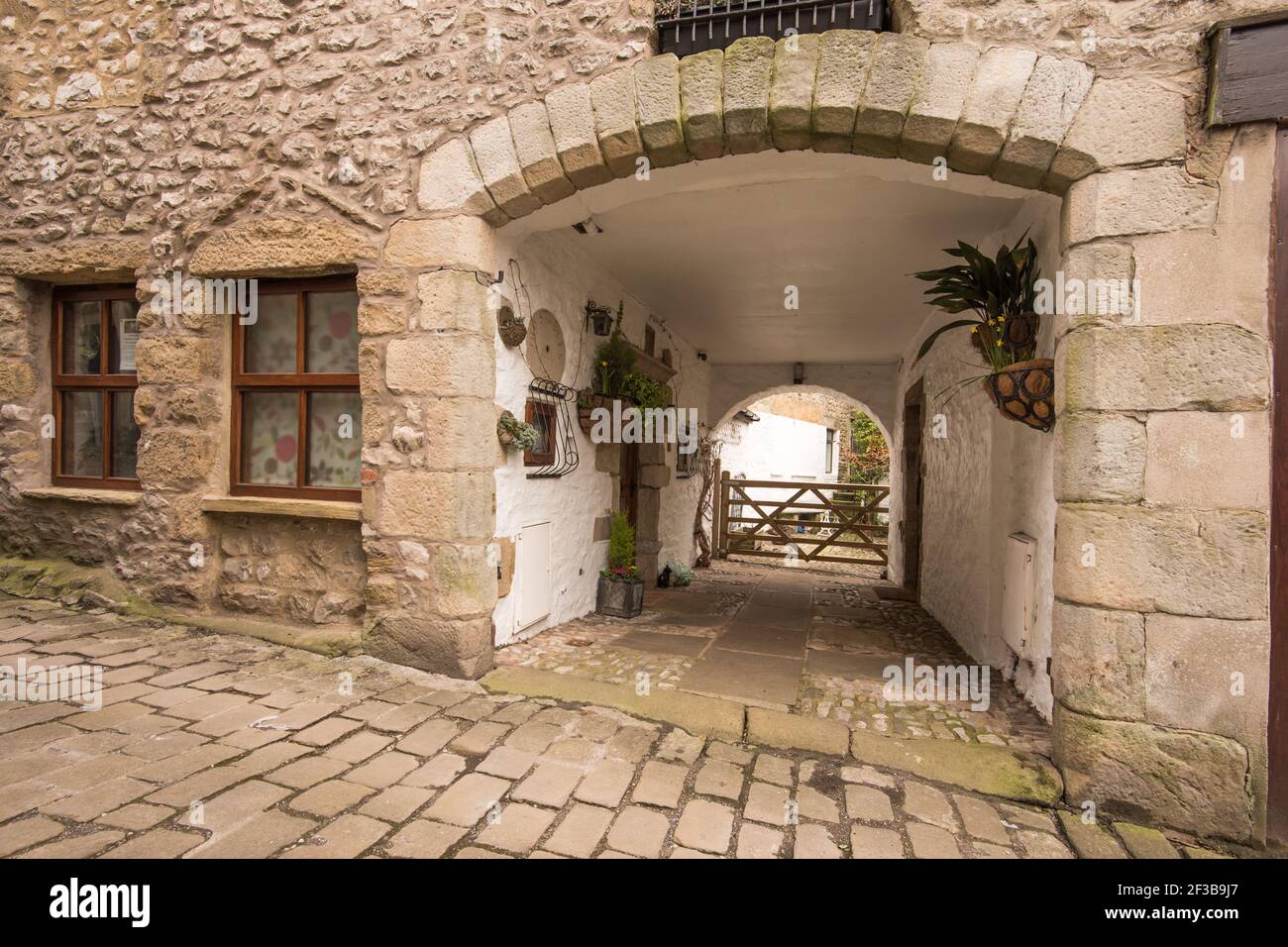 Old stables hi-res stock photography and images - Alamy
