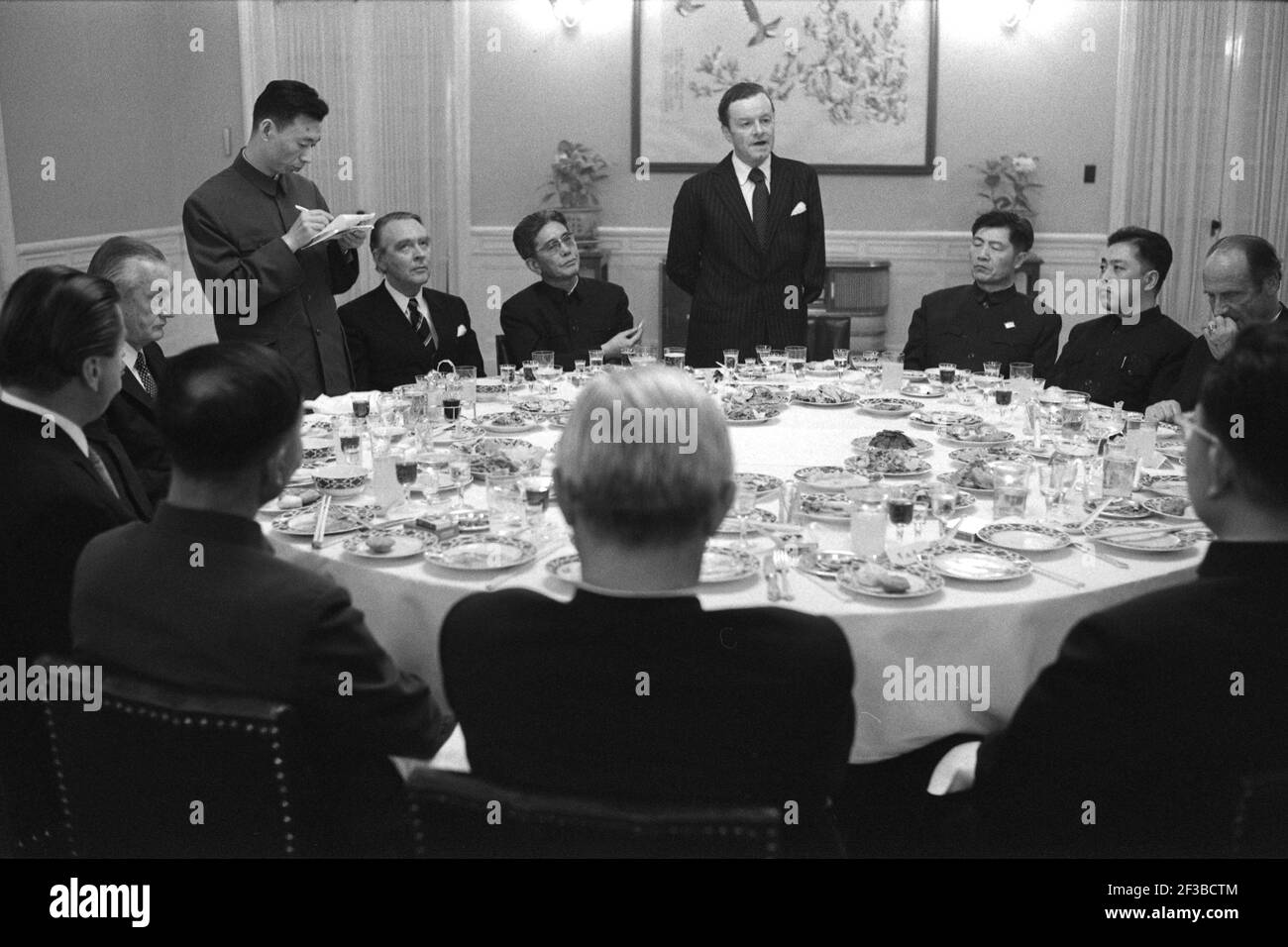 A delegation around the Krupp manager Berthold BEITZ at a celebratory ...