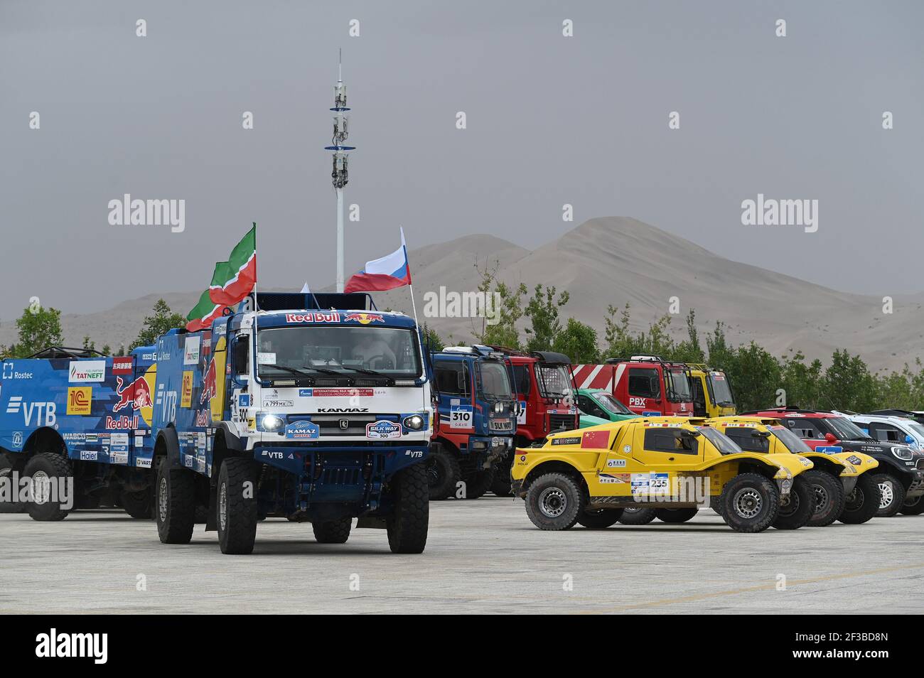 Kamaz t4 hi-res stock photography and images - Alamy
