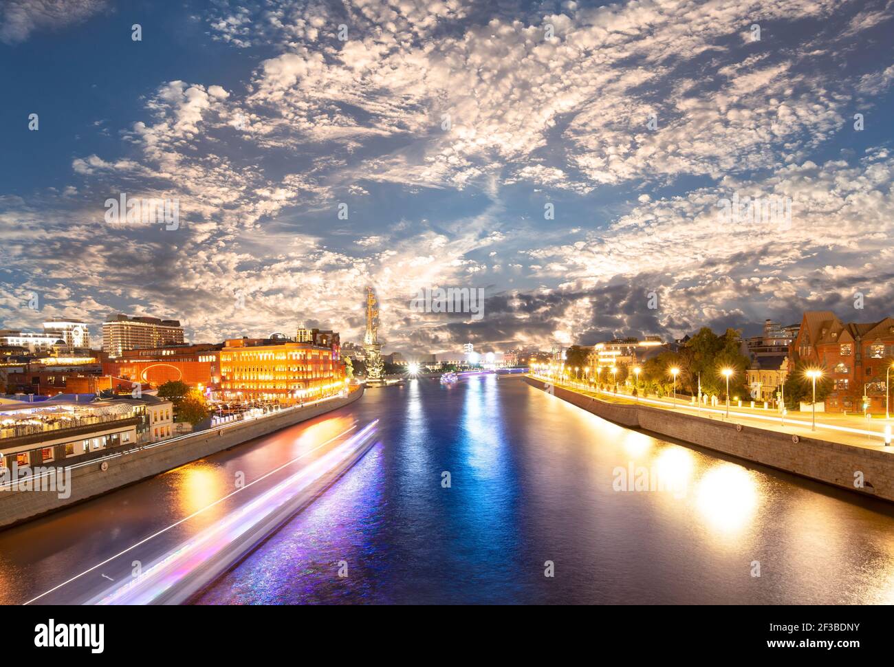 Moskva River (at night)-- view from the Patriarshy Bridge near temple ...