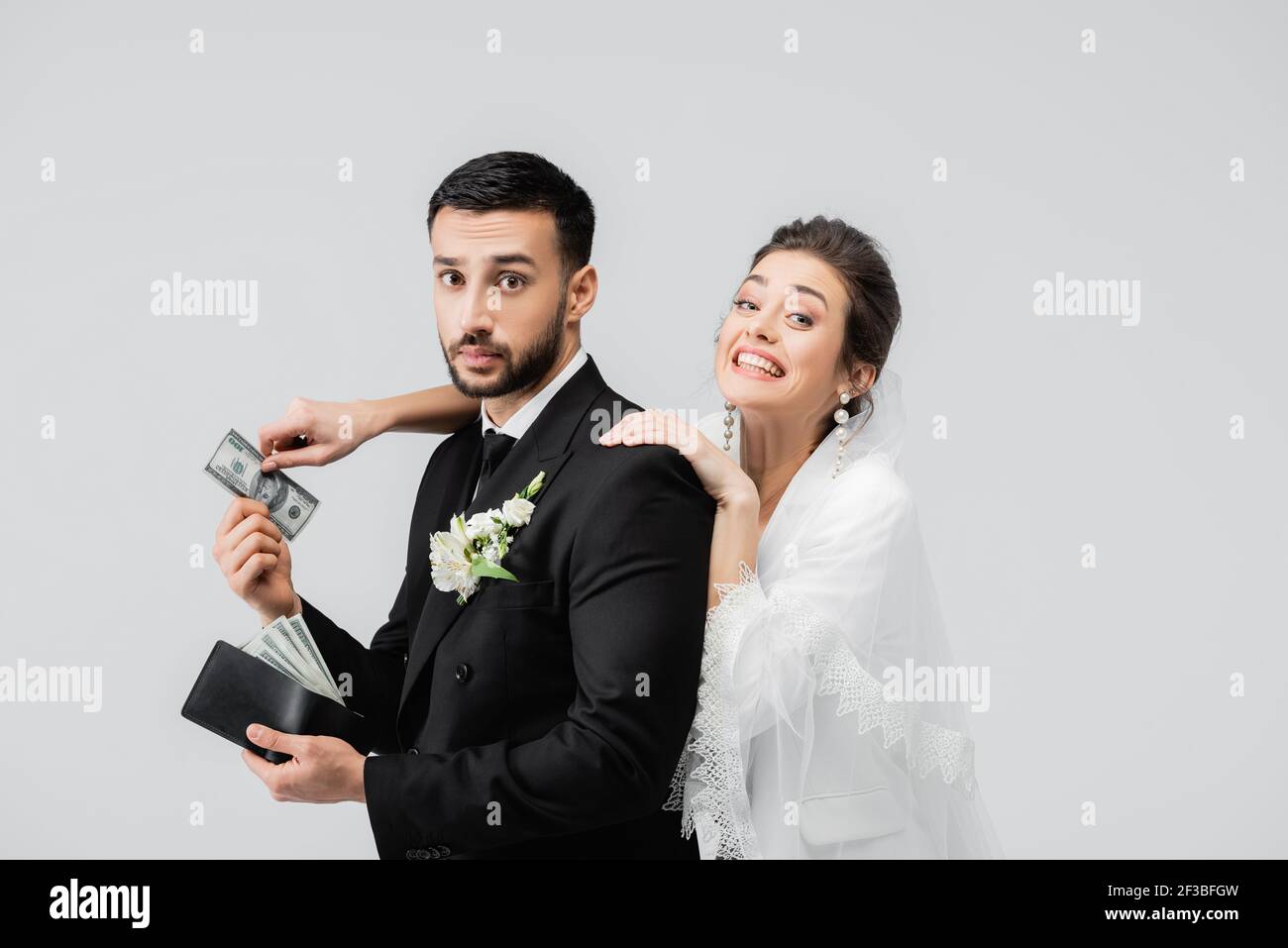 Muslim couple money hi-res stock photography and images - Alamy