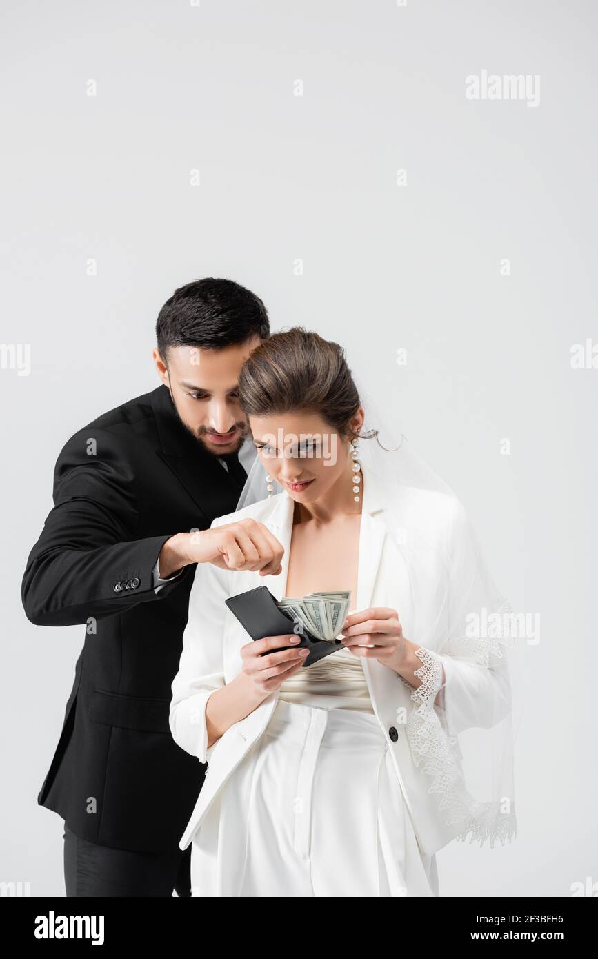 Wedding money bride hi-res stock photography and images - Alamy