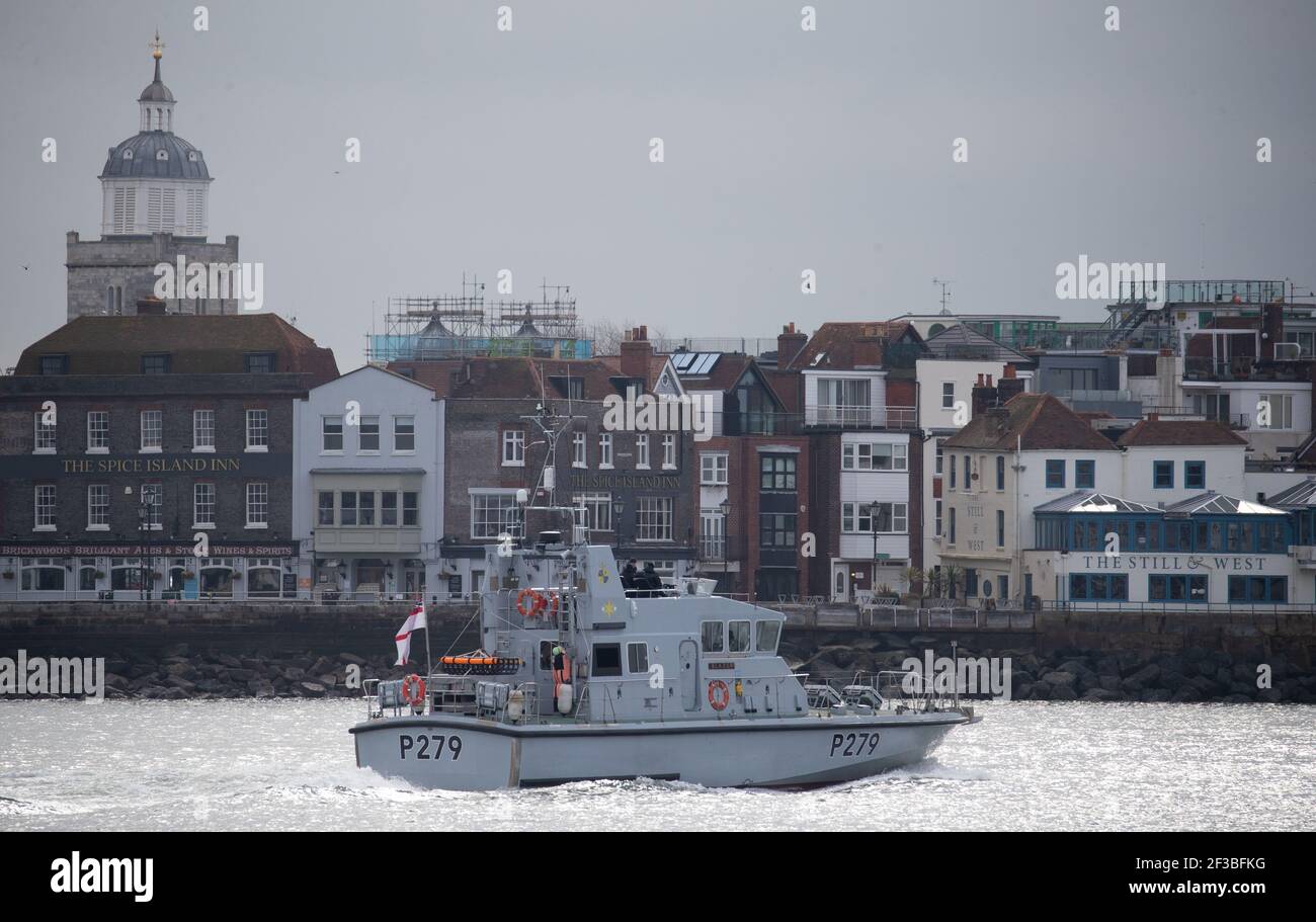 The Royal Navy archer class patrol vessel HMS Blazer passes Spice ...