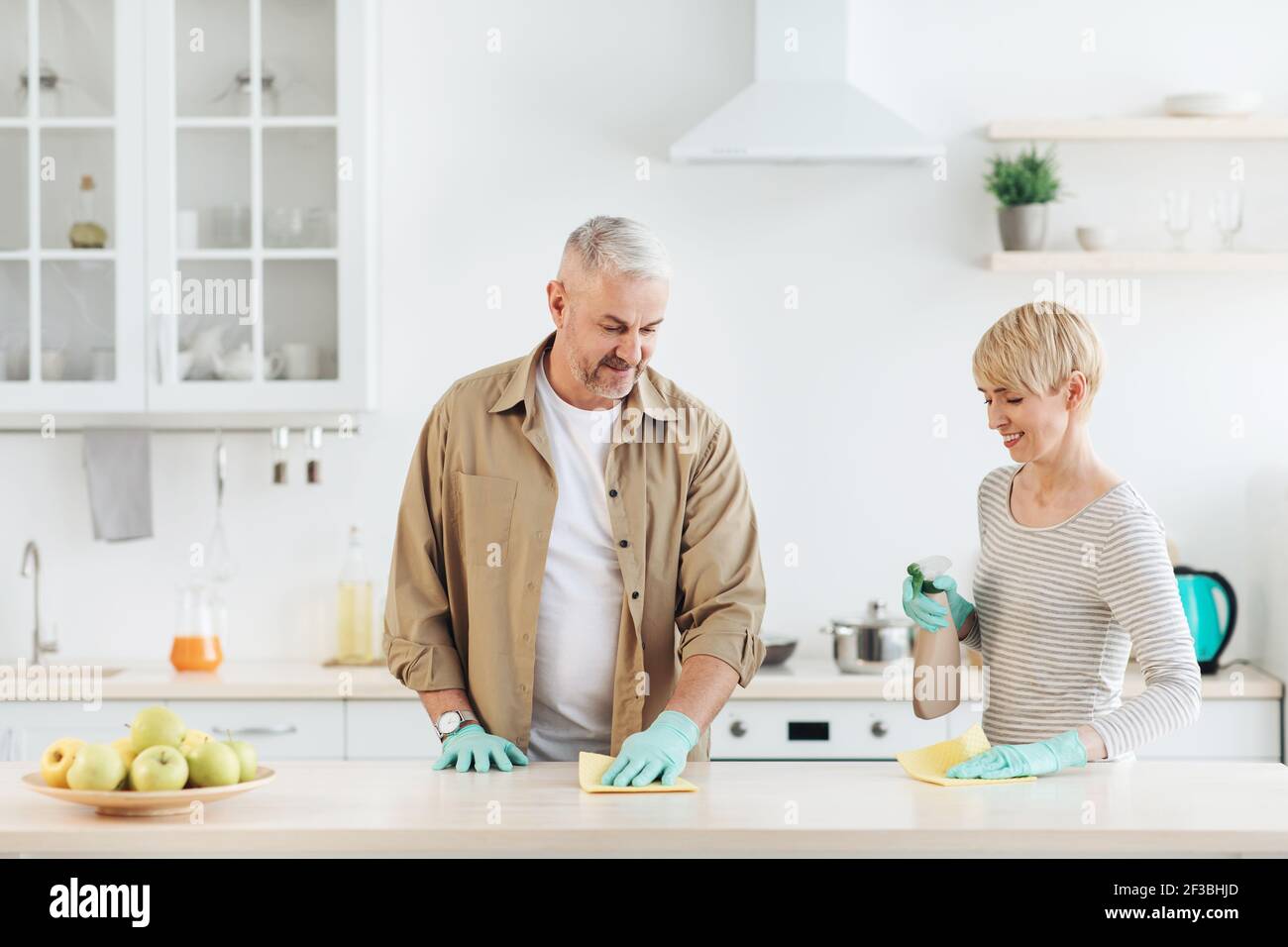 Wiping cleaning table hi-res stock photography and images - Alamy