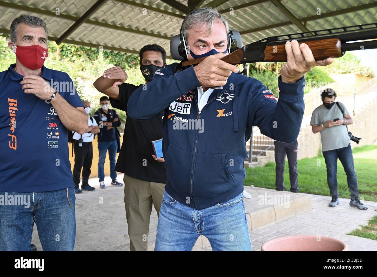 Toyota hilux gun hi-res stock photography and images - Alamy
