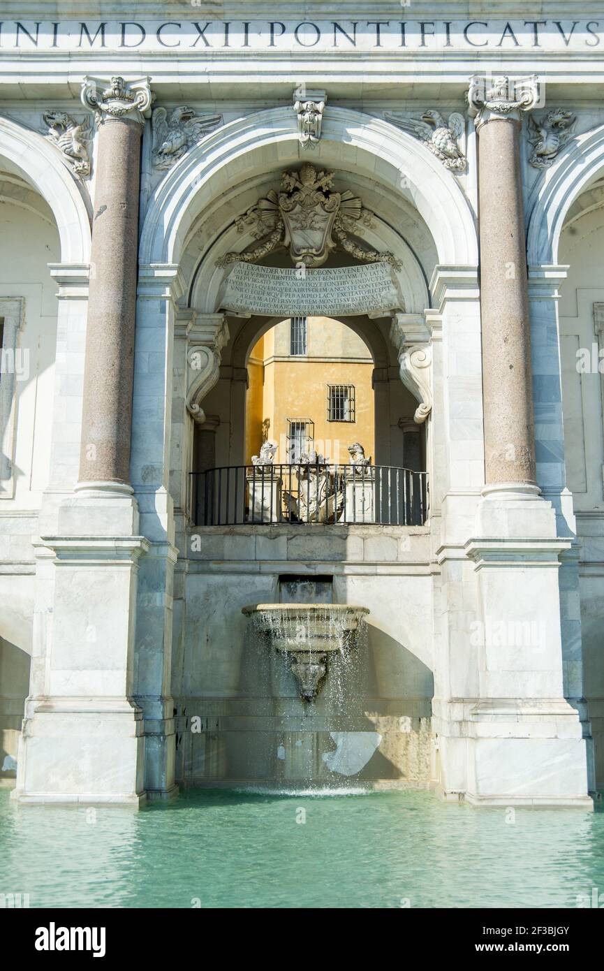 Fountain Acqua Paola Rome High Resolution Stock Photography and Images ...