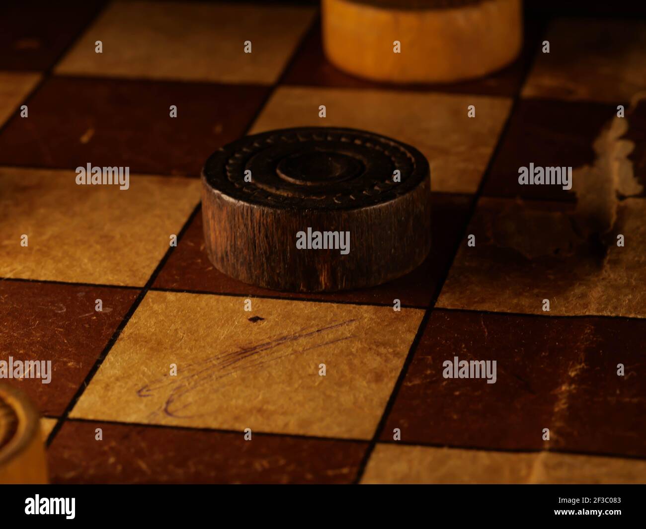 Brown checkers hi-res stock photography and images - Alamy