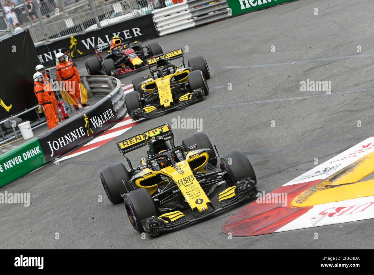 55 SAINZ Carlos (spa), Renault Sport F1 Team RS18, action ,27 ...